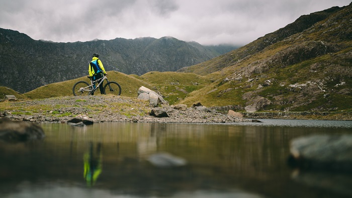 First Ever Handheld Mountain Bike Base Jump in the UK