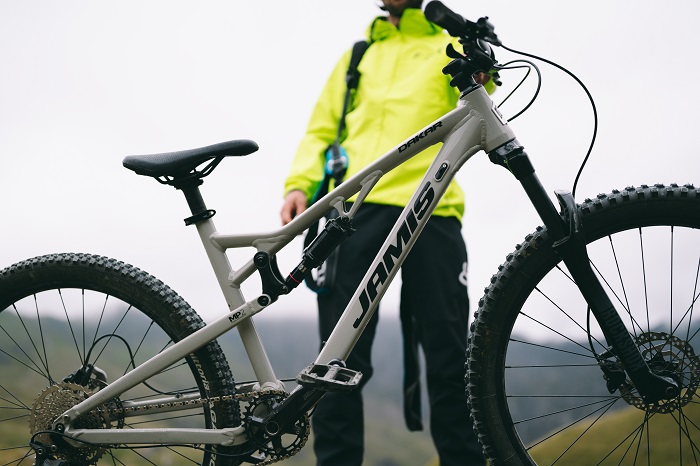 First Ever Handheld Mountain Bike Base Jump in the UK